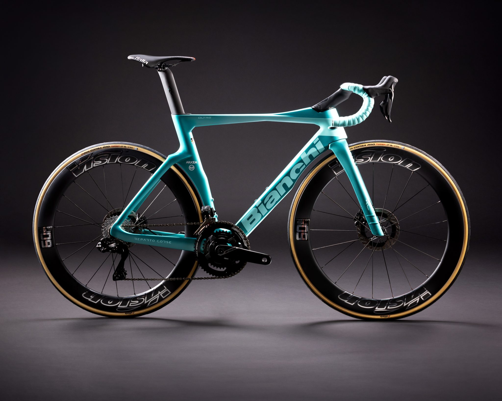 Bianchi and Arkéa-B&B Hotels continue their partnership in 2025 | Bianchi